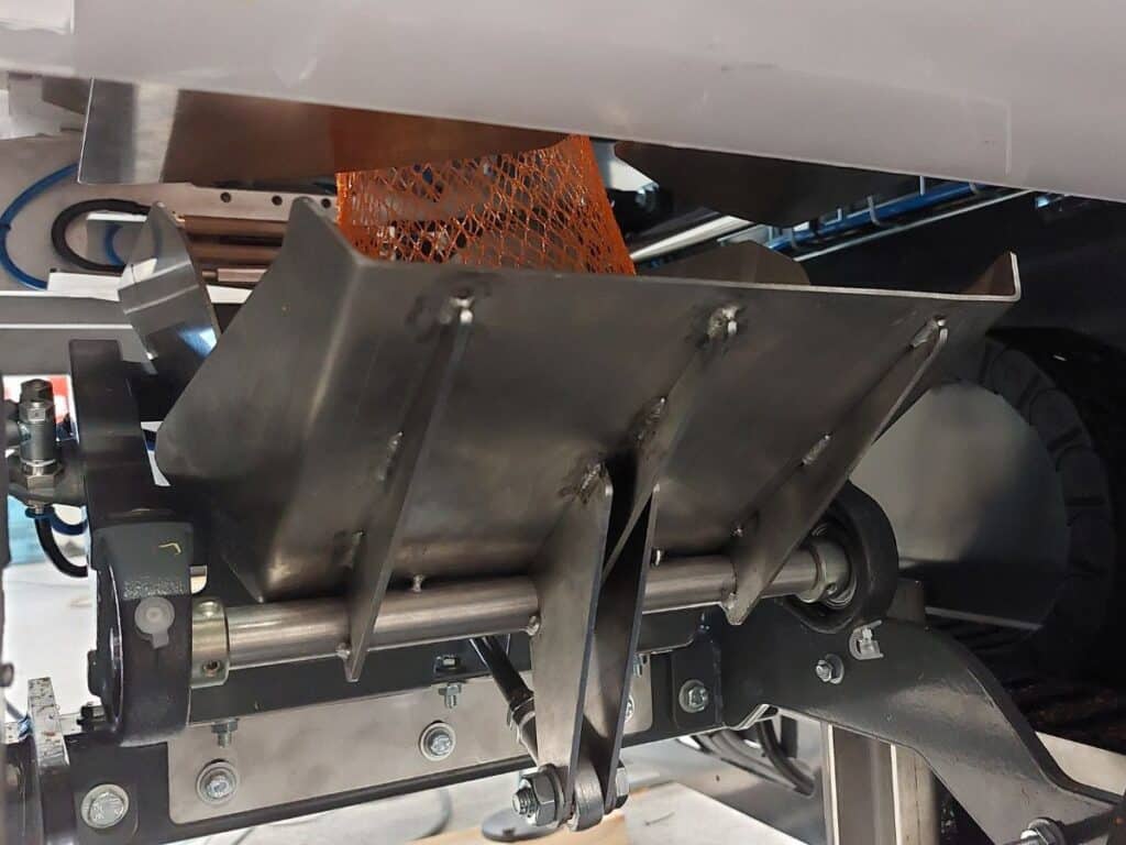 MoNo Clipper - Mono-material tube net packaging without clip